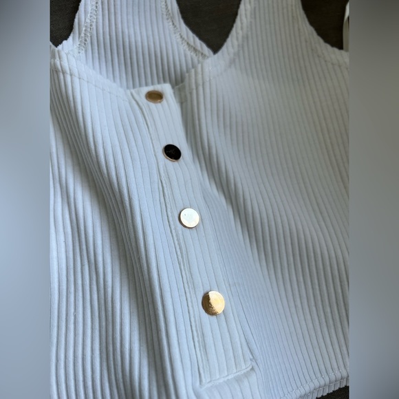 superdown | Tops | Brand New Superdown Revolve White Tank Xxs Ribbed ...